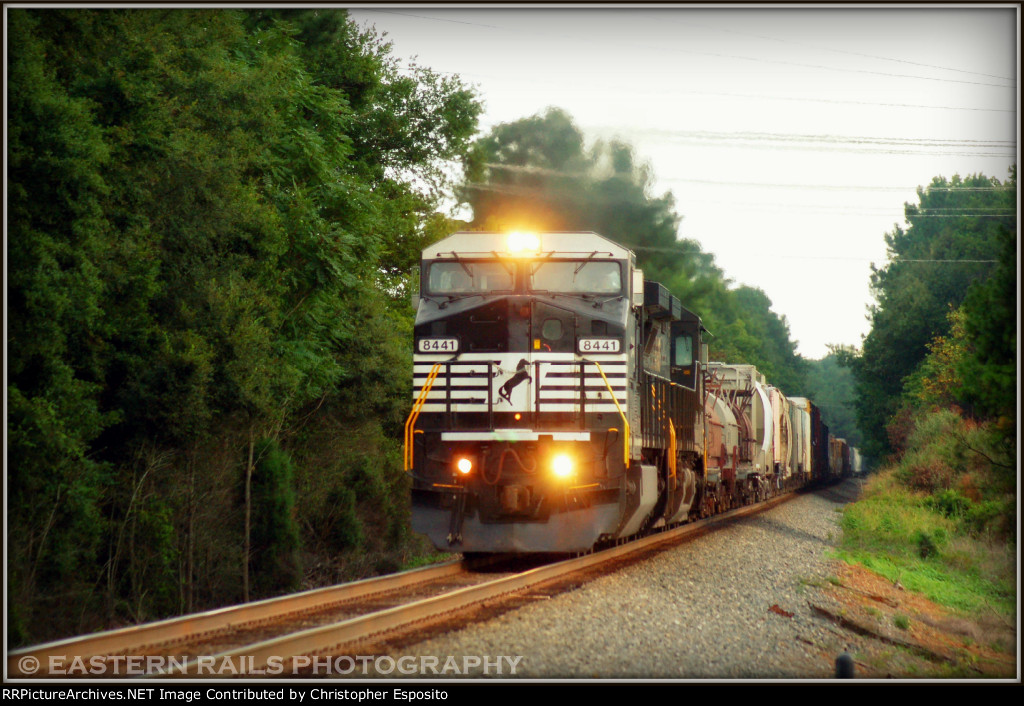 NS 8-40CW 8441 leads a late running 156